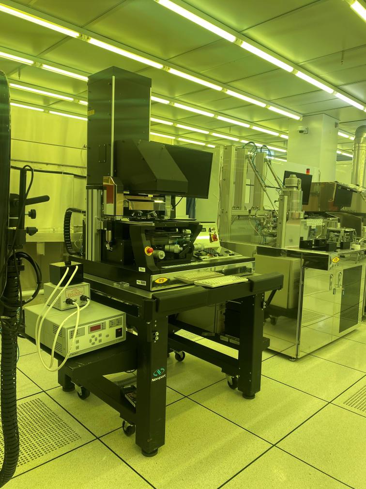 EVG 620 Mask Aligner